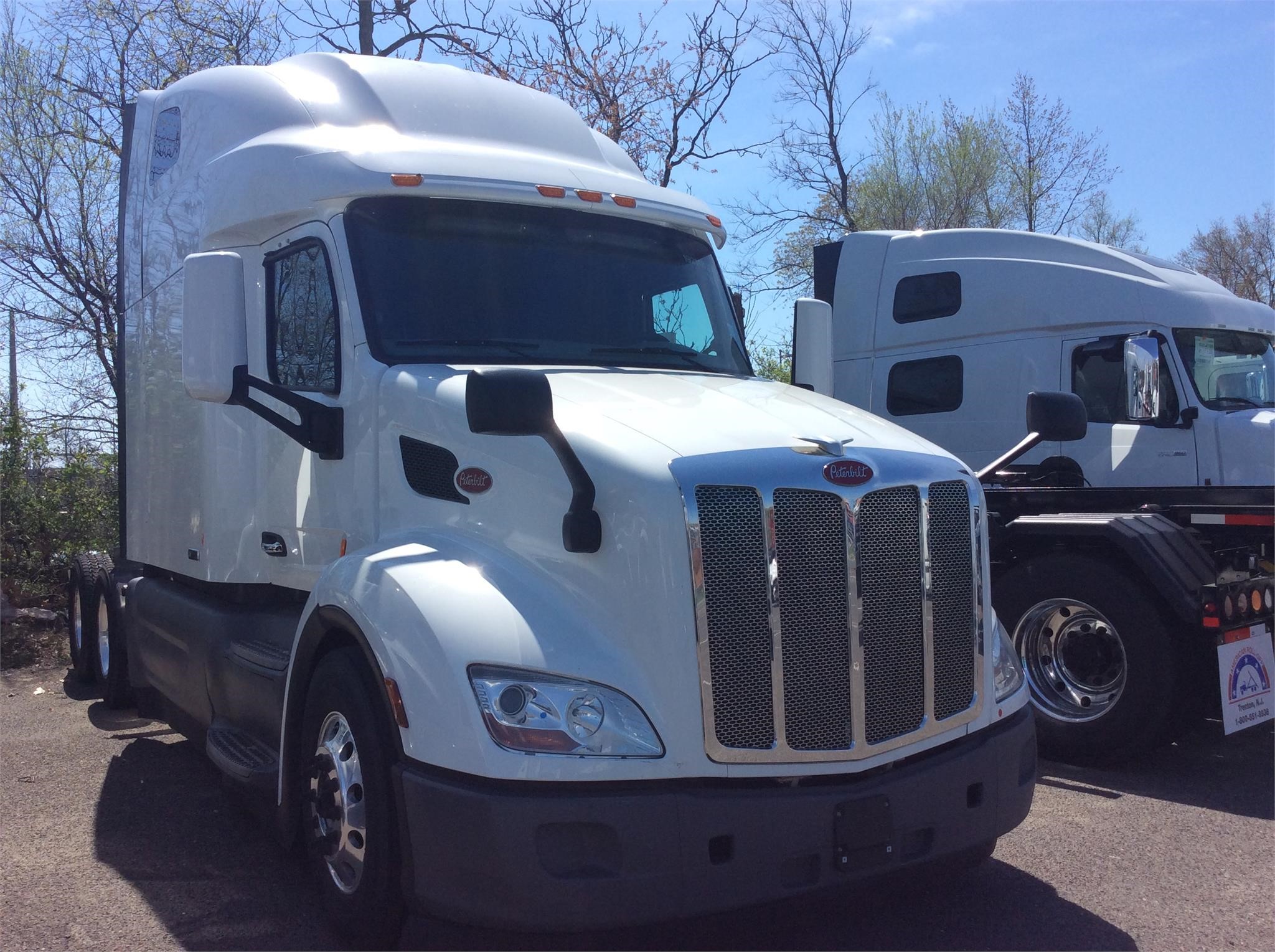 2019 PETERBILT 579 - Bergey's Truck Centers: Medium & Heavy Duty ...