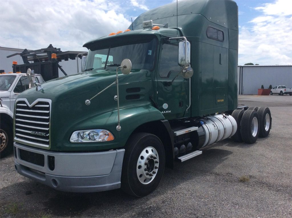 2015 MACK PINNACLE CXU613 - Bergey's Truck Centers: Medium & Heavy Duty ...