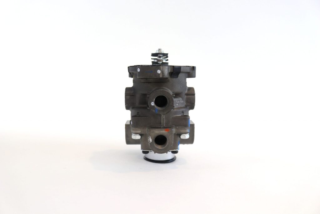 Bendix E6 Foot Brake Valve 286171N - Bergey's Truck Centers: Medium ...