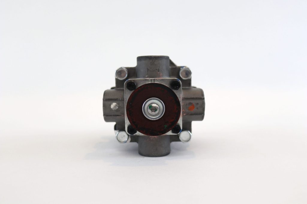 Bendix E6 Foot Brake Valve 802911 - Bergey's Truck Centers: Medium ...