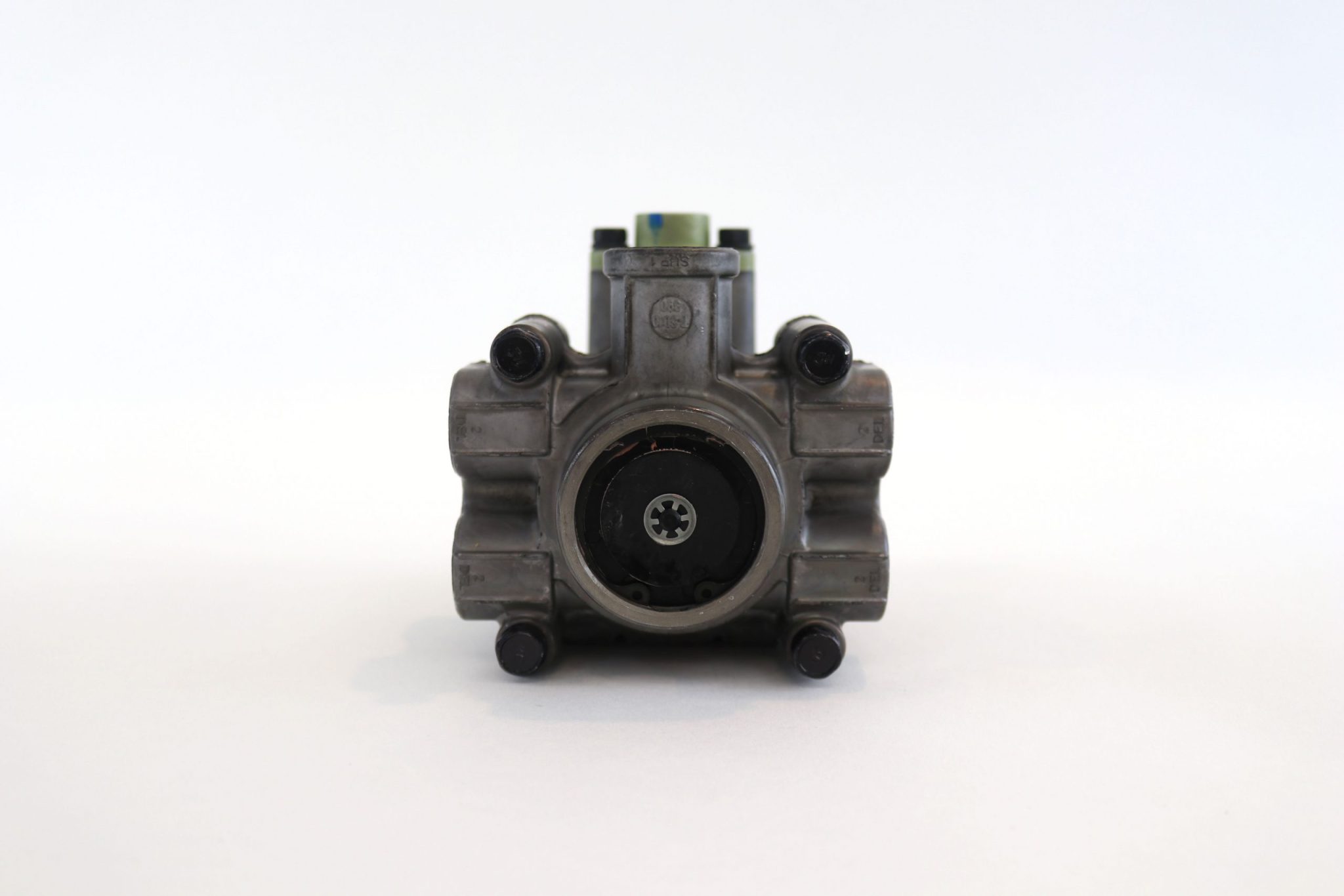 Bendix SR7 Spring Brake Valve K021562 - Bergey's Truck Centers: Medium ...