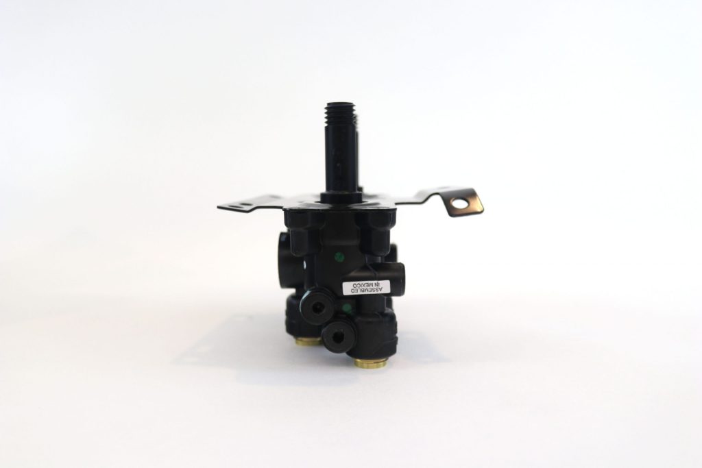 Bendix MV3 Dash Valve K035691 - Bergey's Truck Centers: Medium & Heavy ...