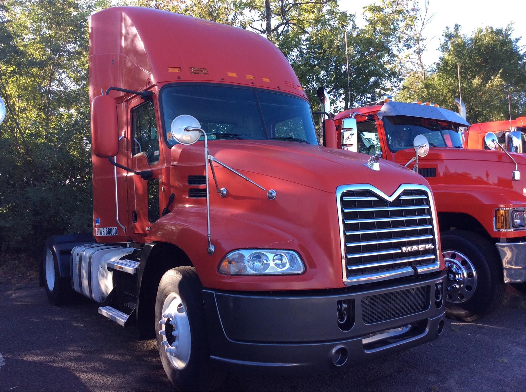 2016 MACK PINNACLE CXU612 - Bergey's Truck Centers: Medium & Heavy Duty ...