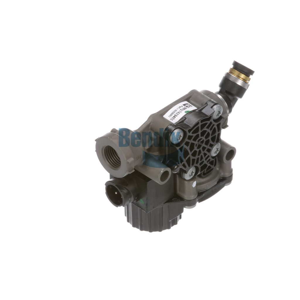 Bendix E6 Foot Brake Valve 802911 - Bergey's Truck Centers: Medium ...