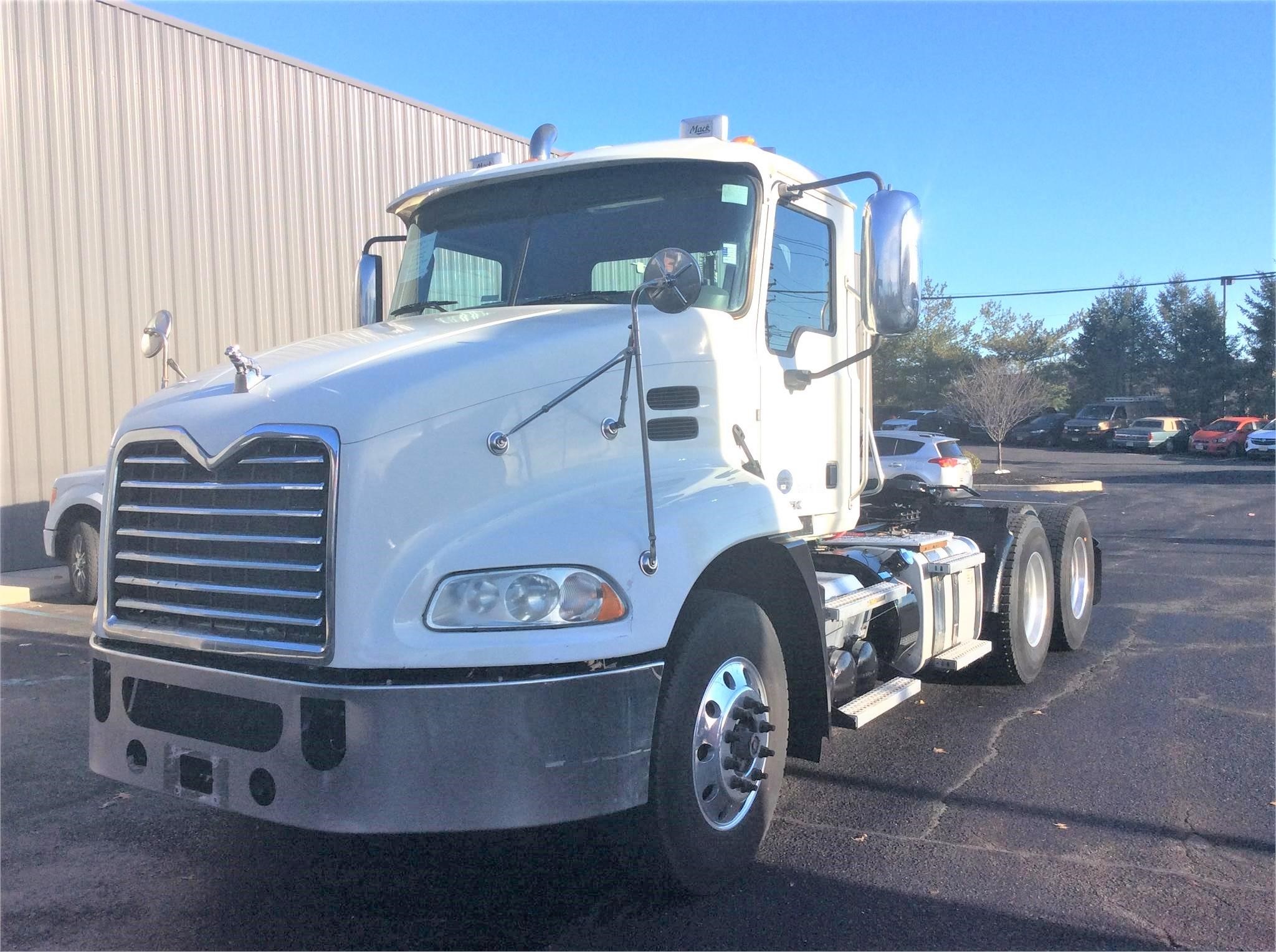 2017 MACK GRANITE GU713 - Bergey's Truck Centers: Medium & Heavy Duty ...