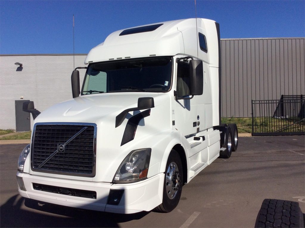 Volvo VNL 400 - Bergey's Truck Centers: Medium & Heavy Duty Commercial ...