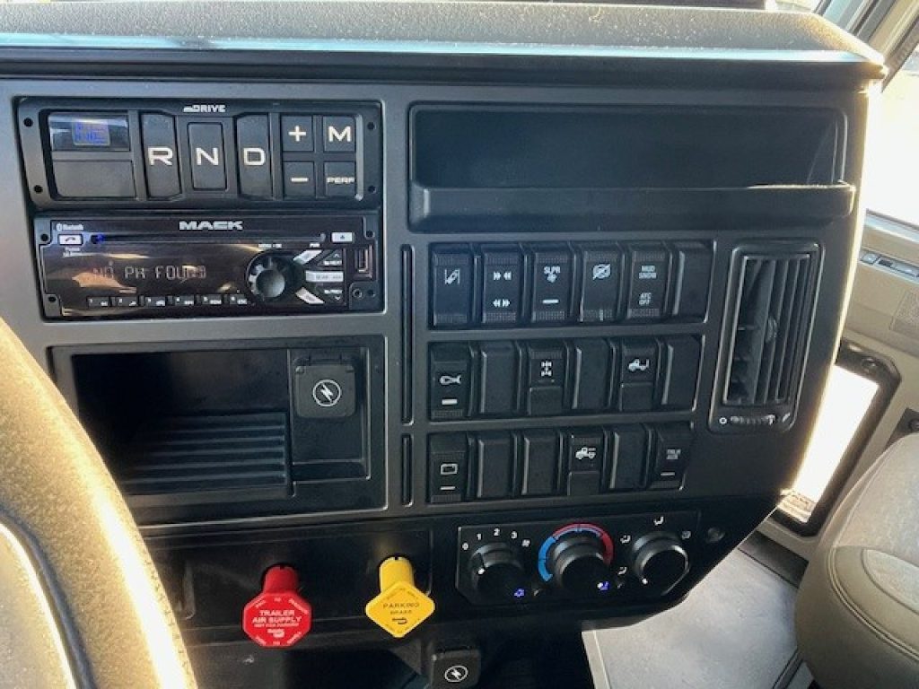 2019 Mack AN64T - Bergey's Truck Centers: Medium & Heavy Duty ...