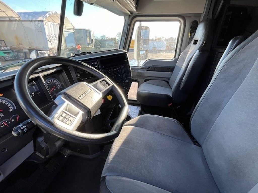 2020 Mack AN64T - Bergey's Truck Centers: Medium & Heavy Duty ...