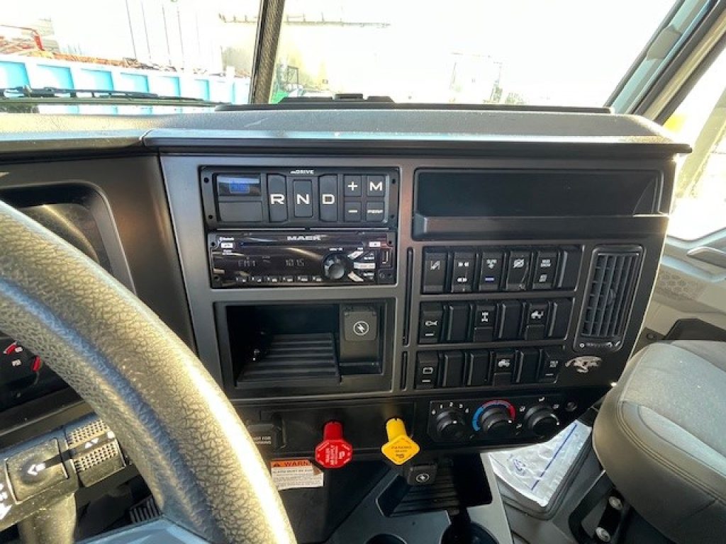 2020 Mack AN64T - Bergey's Truck Centers: Medium & Heavy Duty ...