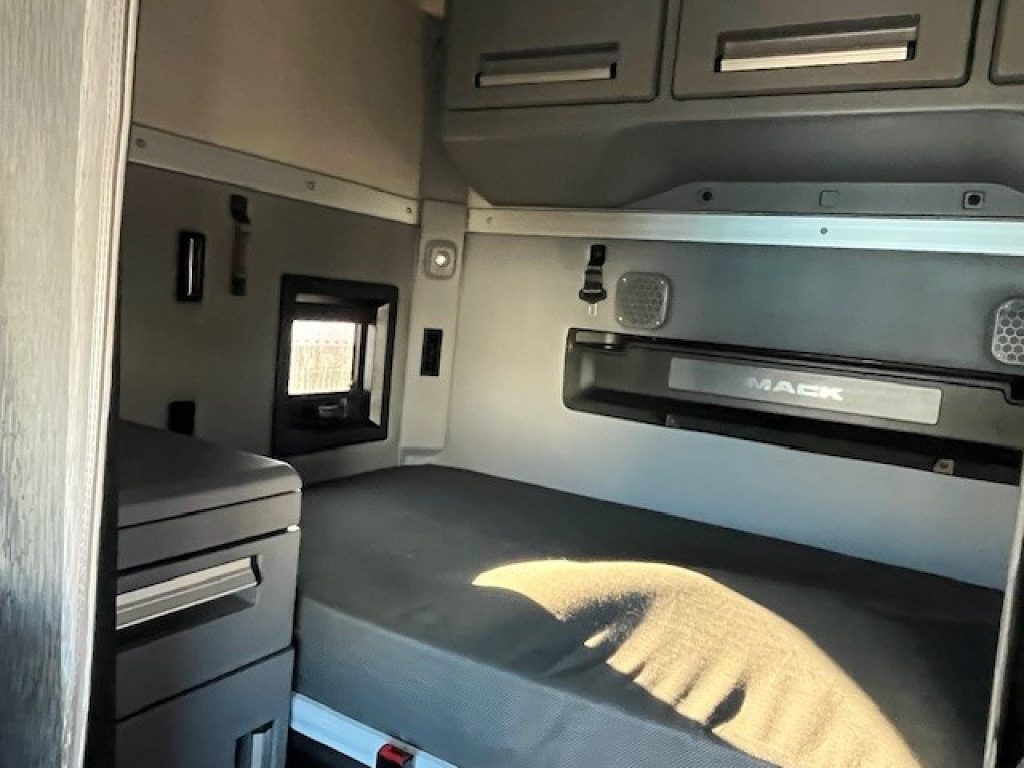 2019 Mack AN64T - Bergey's Truck Centers: Medium & Heavy Duty ...