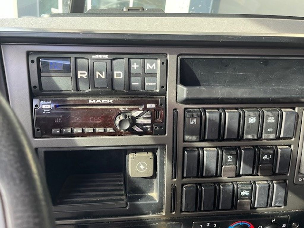 2019 Mack AN64T - Bergey's Truck Centers: Medium & Heavy Duty ...