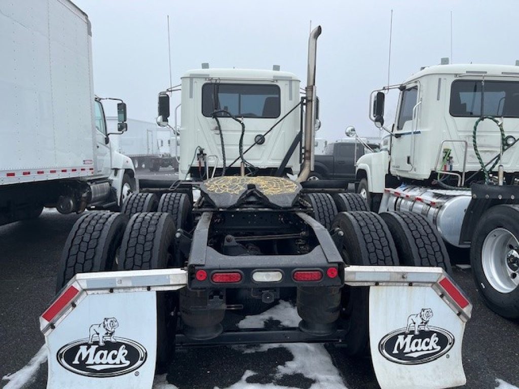 2018 Mack CHU613 - Bergey's Truck Centers: Medium & Heavy Duty ...
