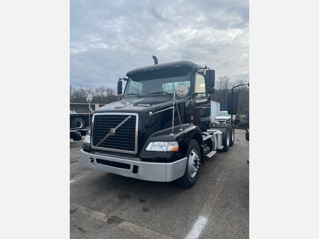 Volvo Bracket 20357696 - Bergey's Truck Centers: Medium & Heavy Duty ...