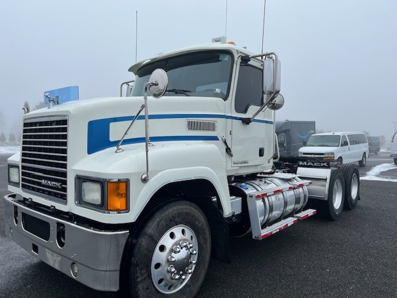 2017 Mack CHU613 - Bergey's Truck Centers: Medium & Heavy Duty ...