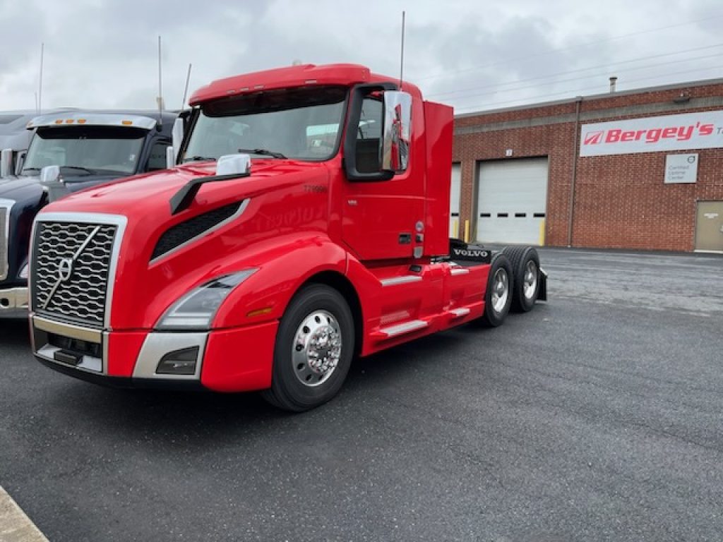 2021 VOLVO VNL64T300 - Bergey's Truck Centers: Medium & Heavy Duty ...