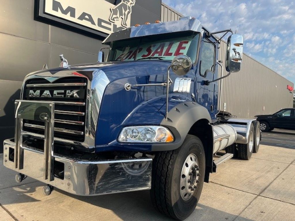 2023 MACK GR64BT - Bergey's Truck Centers: Medium & Heavy Duty ...