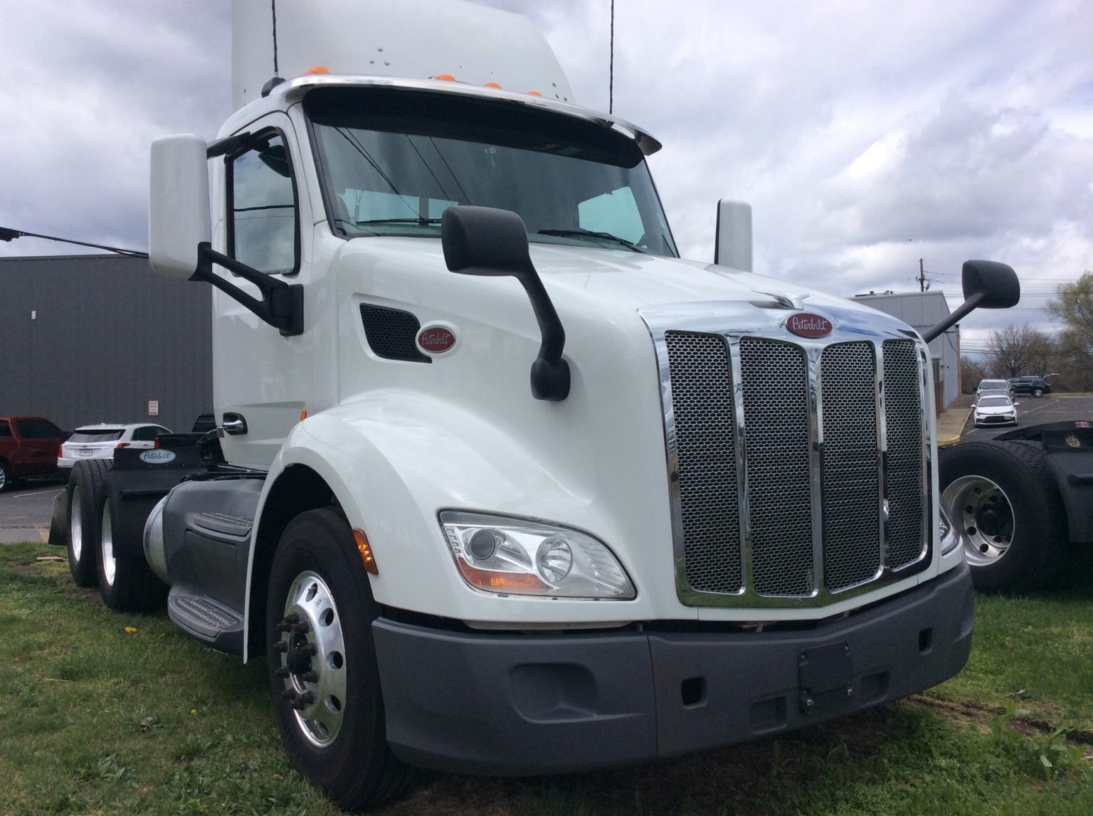 2020 PETERBILT 579 - Bergey's Truck Centers: Medium & Heavy Duty ...
