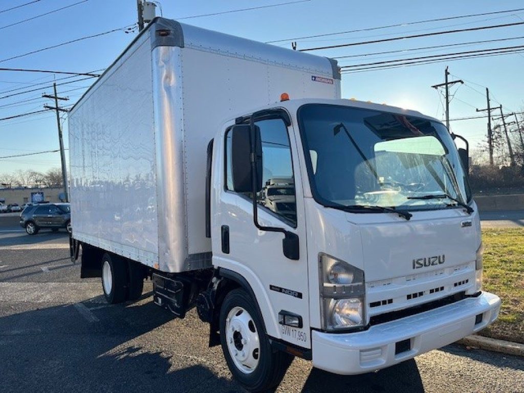 2014 ISUZU NQR - Bergey's Truck Centers: Medium & Heavy Duty Commercial ...
