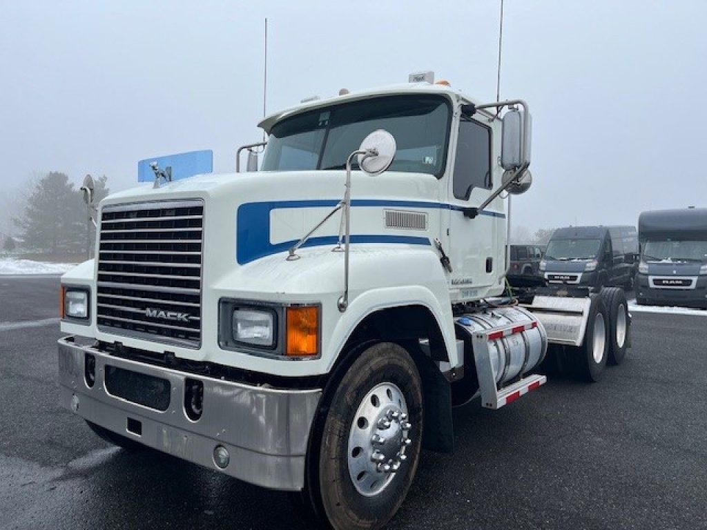2015 MACK CHU613 - Bergey's Truck Centers: Medium & Heavy Duty ...