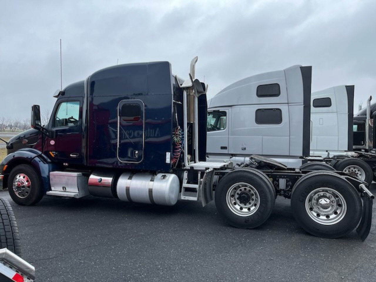 2016 PETERBILT 579 - Bergey's Truck Centers: Medium & Heavy Duty ...