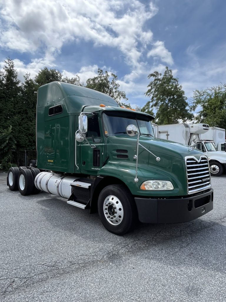 2015 MACK CXU613 - Bergey's Truck Centers: Medium & Heavy Duty ...
