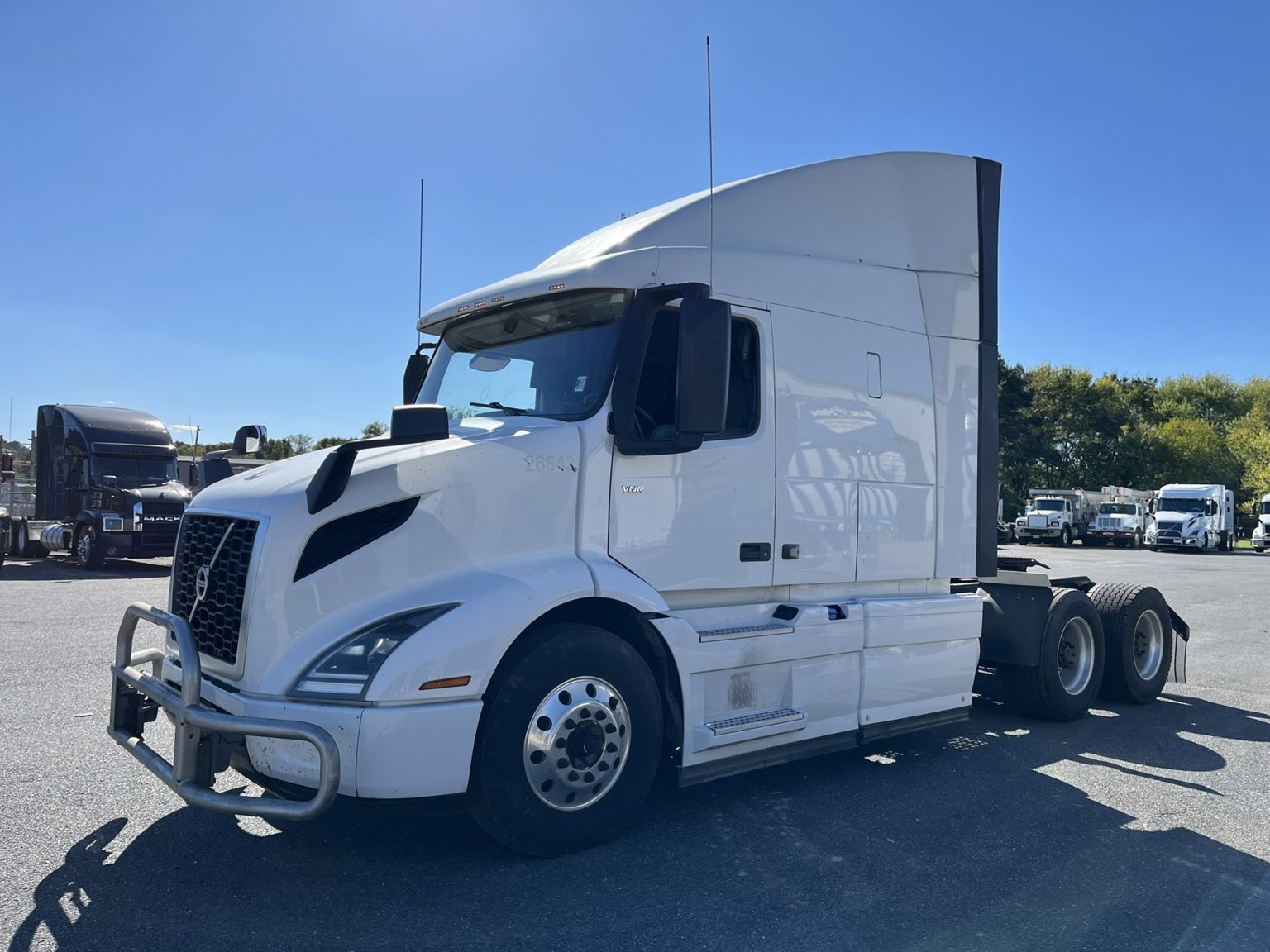 2018 VOLVO VNR - Bergey's Truck Centers: Medium & Heavy Duty Commercial ...