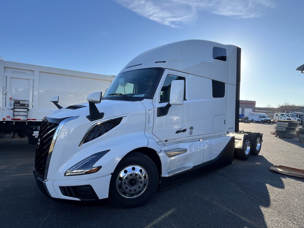 2025 Volvo NEW VNL64T860 - Bergey's Truck Centers: Medium & Heavy Duty ...