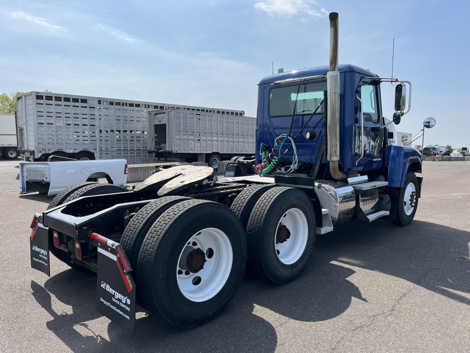2017 MACK CHU613 - Bergey's Truck Centers: Medium & Heavy Duty ...
